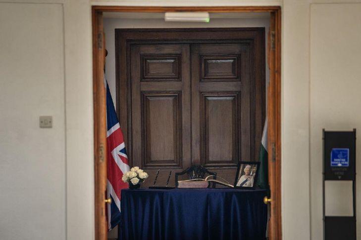 A Servant Queen World Pays Tribute To Queen Elizabeth Ii Chronicle Telegram
