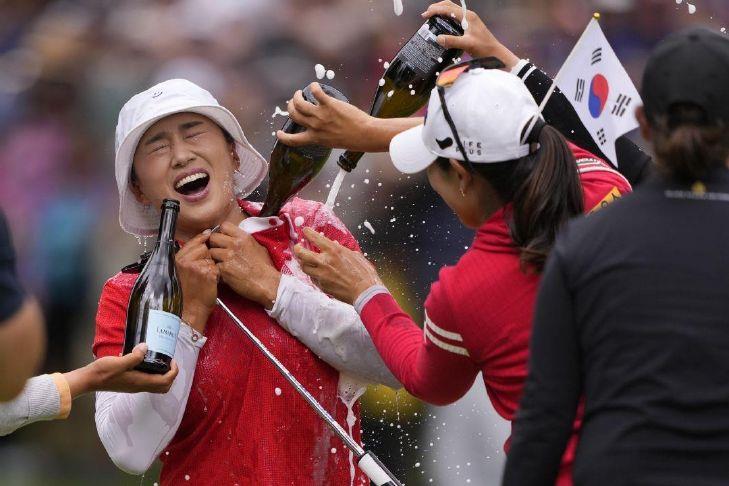 Golf: Amy Yang finally breaks through, wins Women's PGA Championship for first major title ...