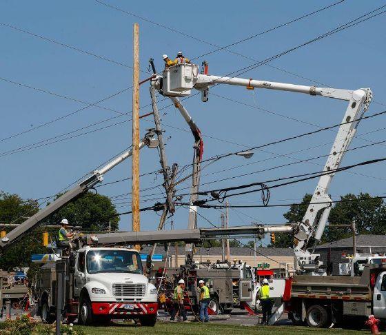 Tower Boulevard and Oberlin Avenue intersection closed for utility pole replacement | Chronicle ...
