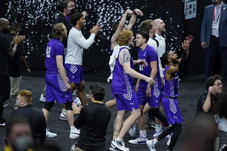 Monday Fun Day: March Madness kicks off the week | Chronicle Telegram