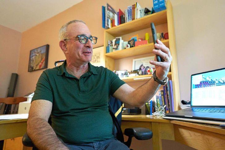 Oberlin grad Joshua Angrist wins Nobel Prize in economics | Chronicle ...