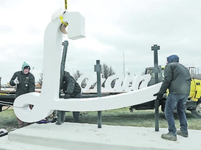 Script Lorain sign installed on waterfront | Chronicle Telegram