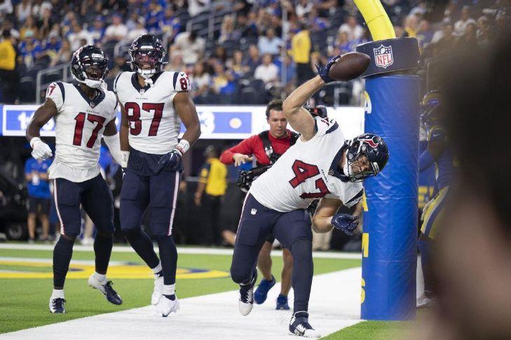 Medina native Mason Schreck cut by Texans, may end up on team's ...