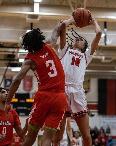 Boys basketball: Jayden Crutcher nails seven 3-pointers, scores 26 ...
