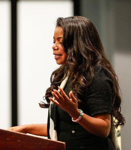 Franklin County Commissioner Erica Crawley addresses Metro Central ...