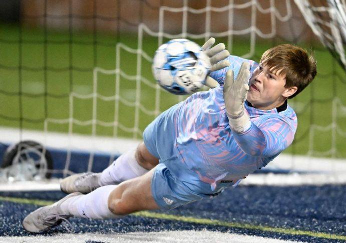 Boys soccer: Cloverleaf clinches MAC crown on penalty kicks | Medina ...