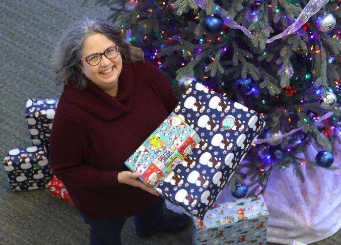 American Legion Post 12 helps donate toys and other goodies to the Not ...