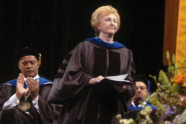 Former Sen. Jean Carnahan, the first woman to represent Missouri in the ...