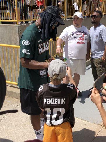 Notes: David Njoku excited about Ken Dorsey's 'juicy' offense ...