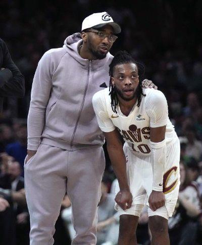 Jim Ingraham: Cavs need a coach, but they need Donovan Mitchell even ...