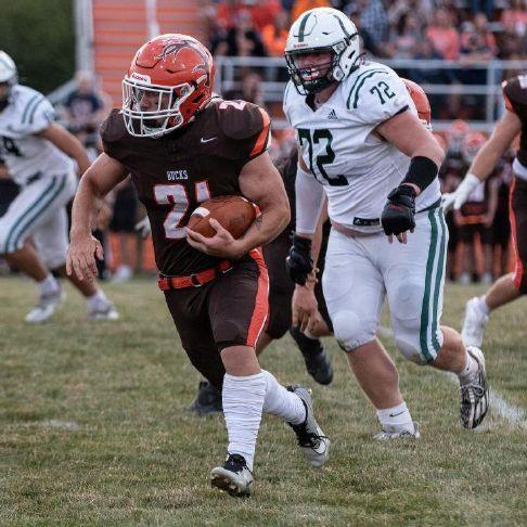 High school football: Buckeye impresses in dominant win over Cloverleaf ...