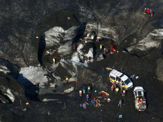 Ice cave collapse in Iceland kills 1 tourist and leaves 2 missing ...
