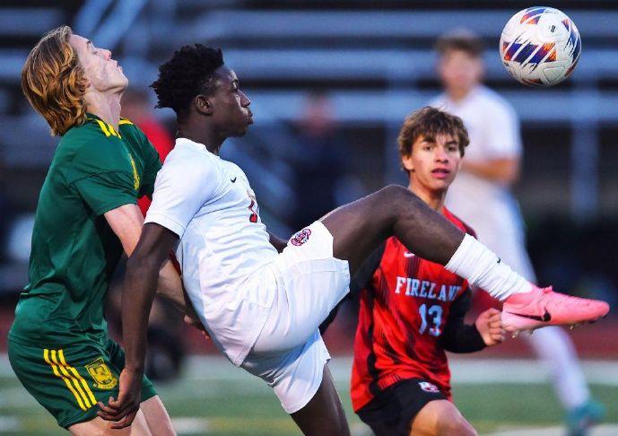 Local boys soccer players get together one last time for Lorain County ...