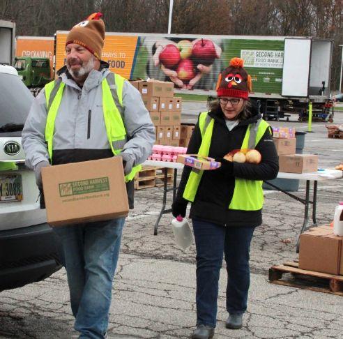 Second Harvest Thanksgiving food distribution central part of holiday ...