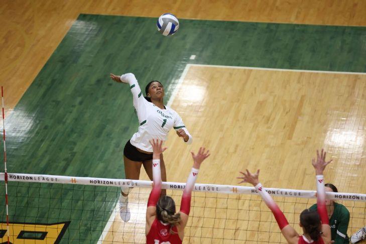 College notes: Amherst grads Nia Hall and Laken Voss lead Cleveland ...