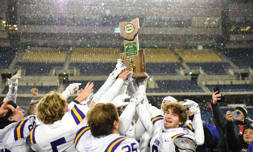 Avon wins! Photo gallery | Chronicle Telegram The Avon Eagles are Ohio ...