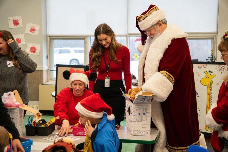 Windfall students receive early Christmas gift | Medina Gazette