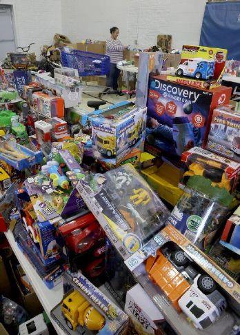 Not-Forgotten Box toy drive ends just shy of 8,000 toy goal | Chronicle ...