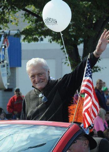 Local late-night TV legend "Big Chuck" Schodowski dead at 90 ...