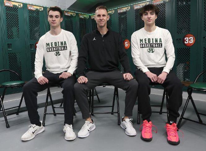 Boys basketball: Medina's Hassingers enjoy time together on court ...