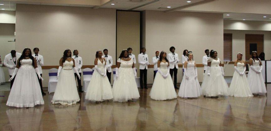 Debutantes come out at seventh annual Lorain County 'Vision of Beauty ...