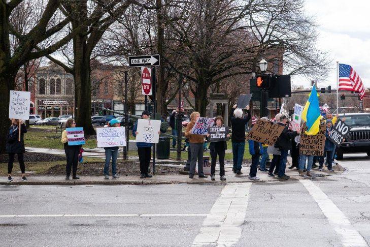 Concerned citizens hold "Save Democracy" rally in Medina Public Square ...