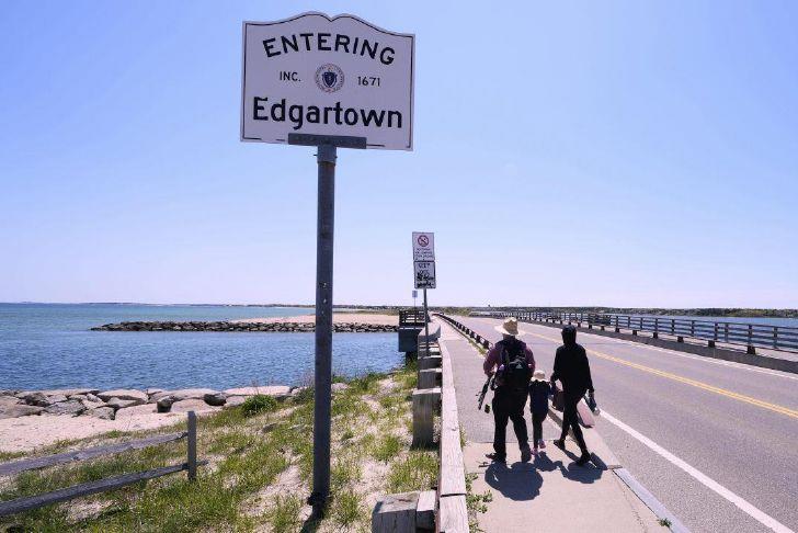 Endurance swimmer to attempt first-ever swim around Martha's Vineyard ...