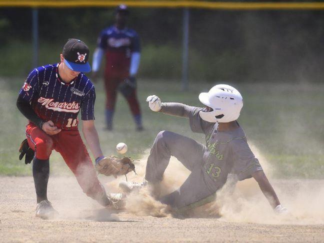 Top-ranked North Ridgeville beats Elyria for Hot Stove baseball ...