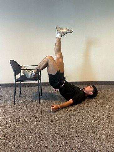 Work it! Single-leg hamstring raises | Chronicle Telegram