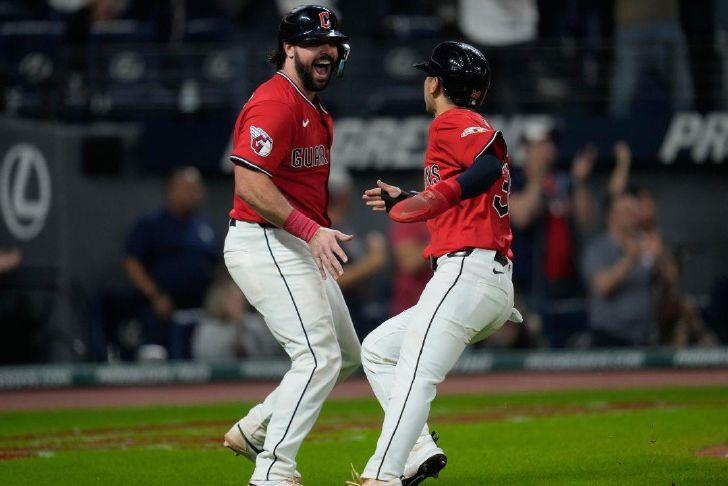 Guardians rally for win to pull into first-place tie with Tigers ...