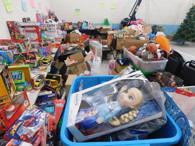 Not-Forgotten Box drive brings in over 2,000 toys | Medina Gazette