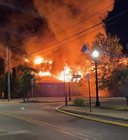 Fire levels Seville warehouse | Medina Gazette